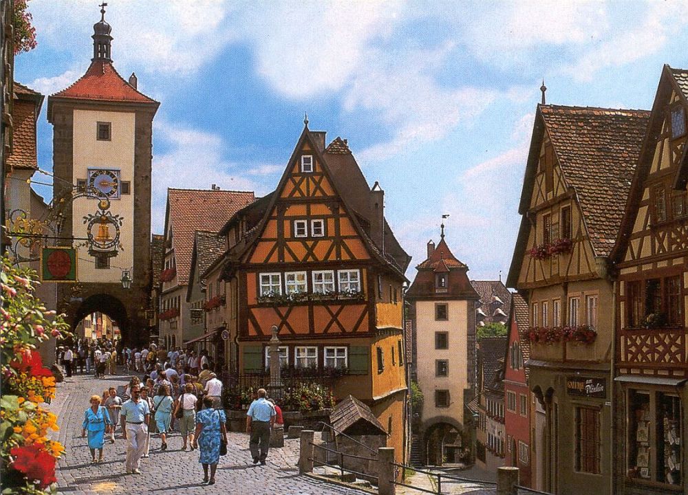 NĚMECKÁ GOTICKÁ ARCHITEKTURA A ALBRECHT DÜRER :: PORTA OPTIMA
